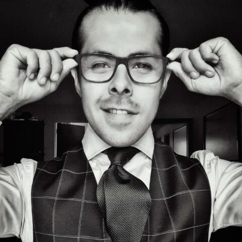 10 Tips for Accessorizing Your Suit Like a Pro - Sartorial Men's Style ...